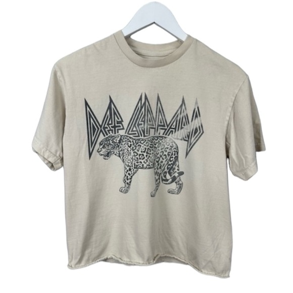 Def Leppard | Tops | Def Leppard Band Cream Crop Top Tee Shirt Size ...